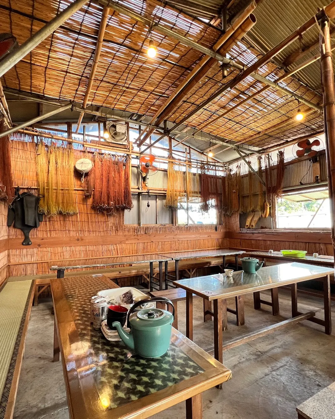 Osatsu Ama Hut "Ozego-san" - Rural Travels, Japan - Rexby